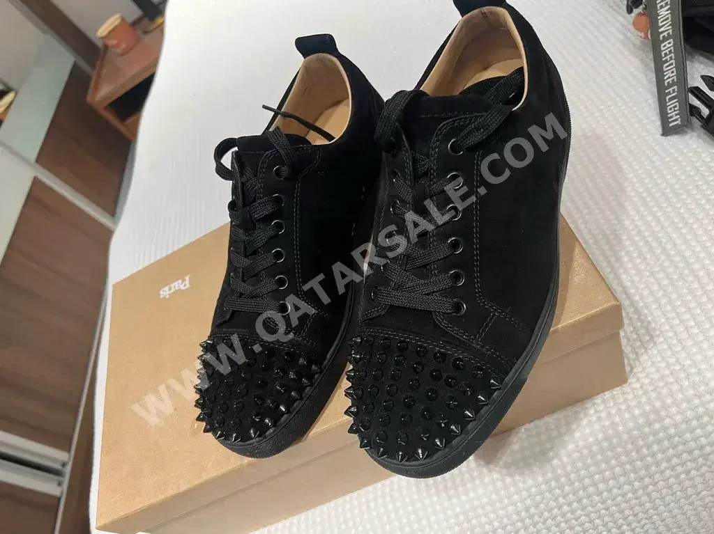 Shoes Christian Louboutin Men Size 40 Black Qatar For Sale in Qatar