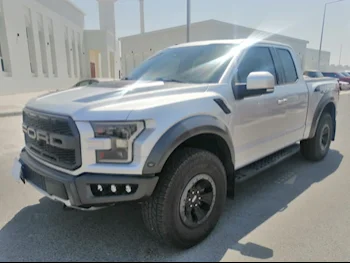 Ford Raptor Silver 2017 For Sale in QAR