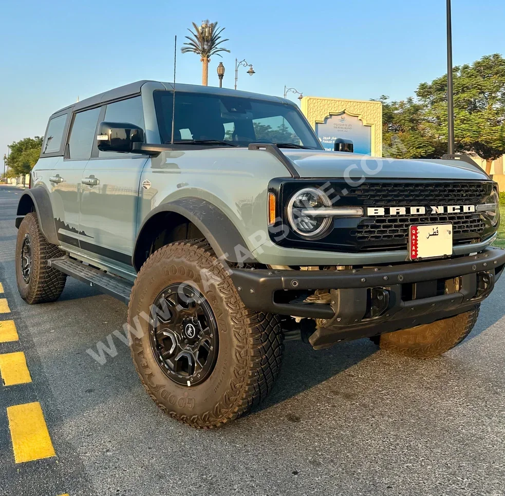 Ford Bronco Wild Trak Gray 2021 For Sale in Qatar