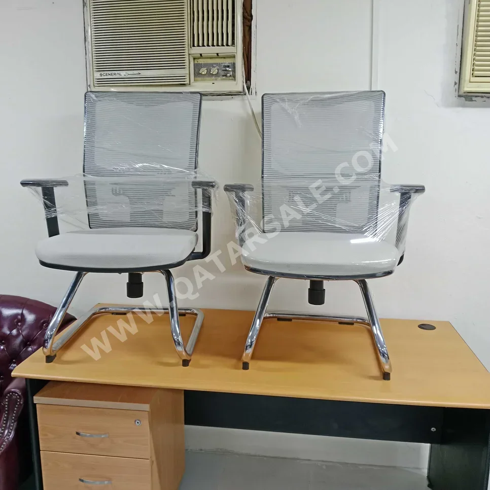 Desk Chairs Adjustable Back Height For Sale in Qatar