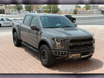 Ford F 150 Raptor Gray 2018 For Sale in Qatar
