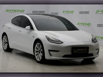 Tesla Model 3 Long Range White 2020 For Sale in Qatar