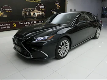 Lexus ES 350 Black 2020 For Sale in Qatar