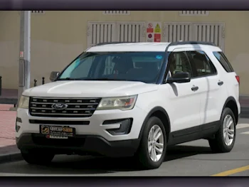 Ford Explorer White 2016 For Sale in Qatar