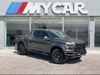 Ford F 150 Raptor Gray 2018 For Sale in Qatar