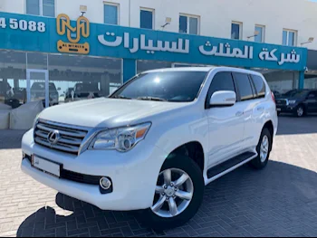 Lexus GX 460 White 2013 For Sale in QAR