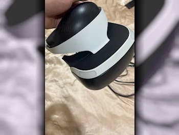 Sony PS VR 1 - Playstation Knuckles Included For Sale in Qatar