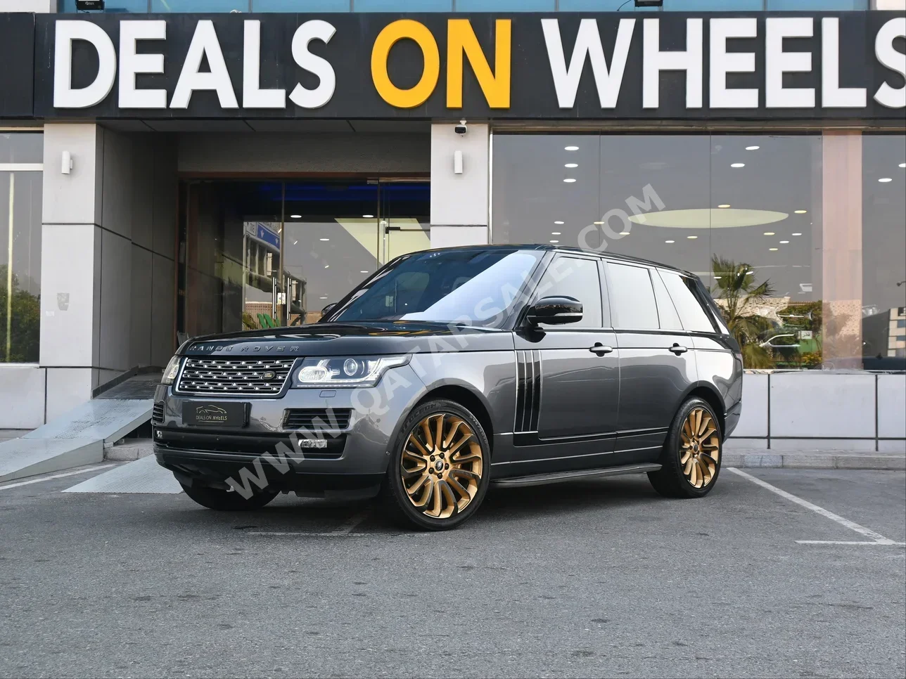 Land Rover Range Rover Vogue Autobiography SV Gray and Black 2016 For ...