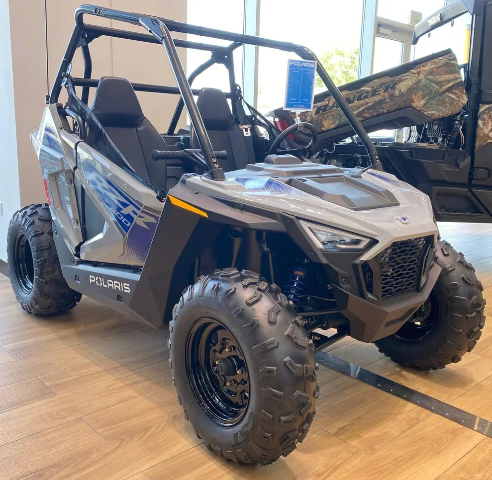 Polaris RZR - 2025 - Color Blue & Silver For Sale in Qatar