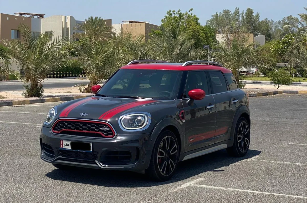 Mini Cooper CountryMan Gray 2020 For Sale in Qatar