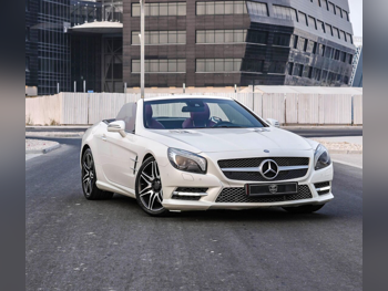 Mercedes-Benz SL 500 White 2015 For Sale in Qatar