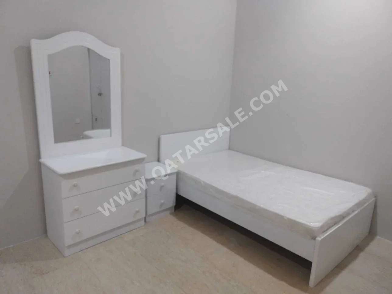 Bedroom Sets - Qatar Design - 3 Pieces Set - White Wood Qatar Single ...