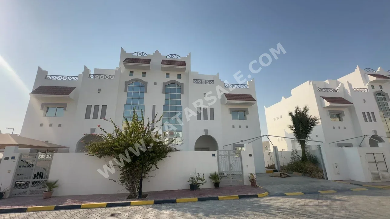 Villas - 3 Bedrooms Compound - Al Rayyan - Ain Khaled For Rent in Qatar