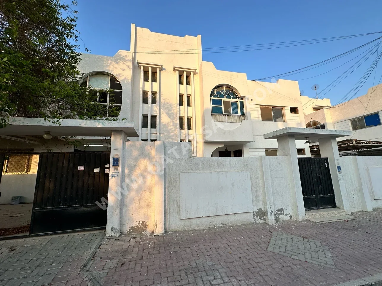 Villas - 4 Bedrooms Family Residential - Doha - Old Airport For Rent in ...
