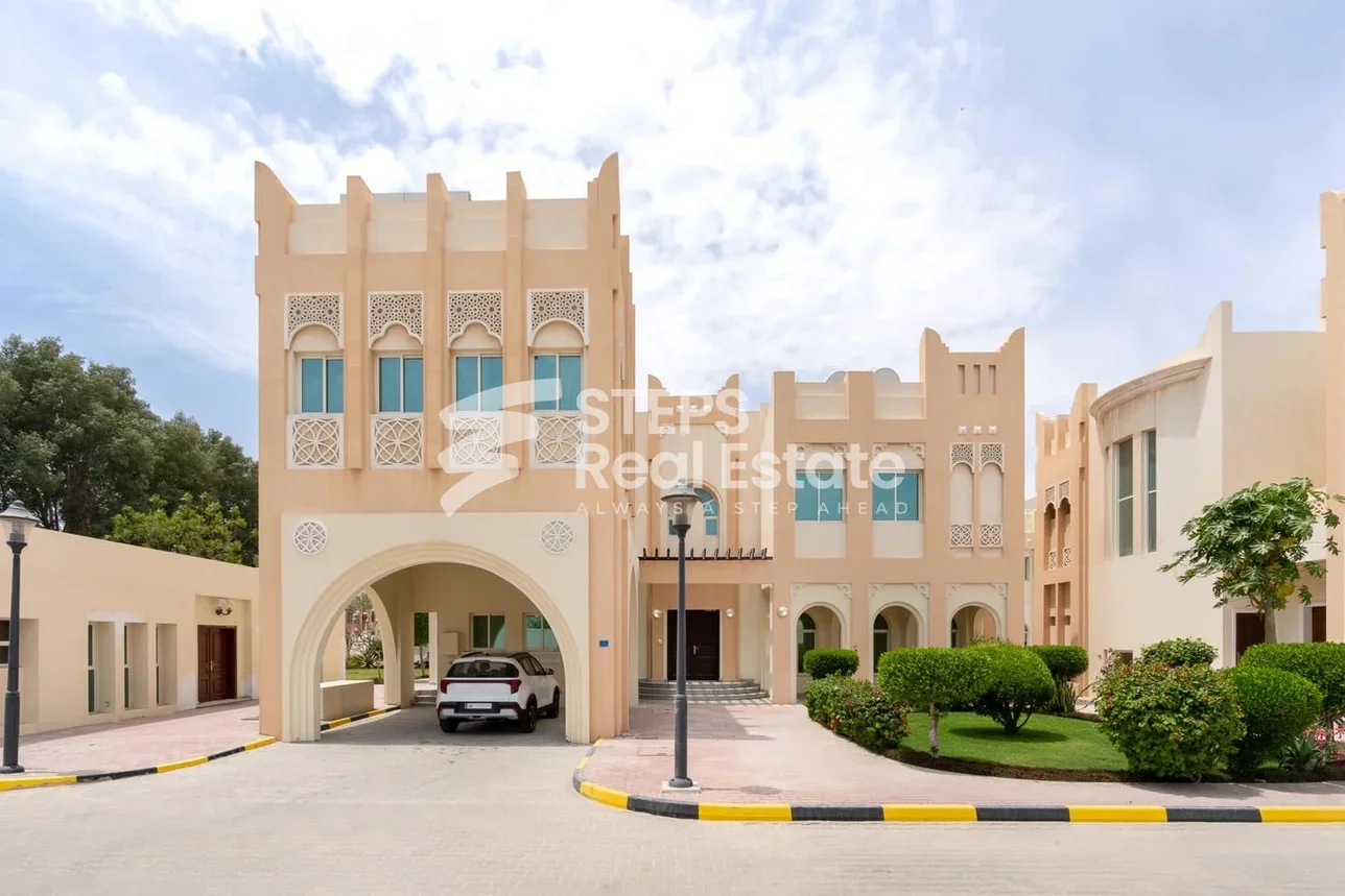 Villas - 5 Bedrooms Compound - Doha - West Bay Lagoon For Rent in Qatar