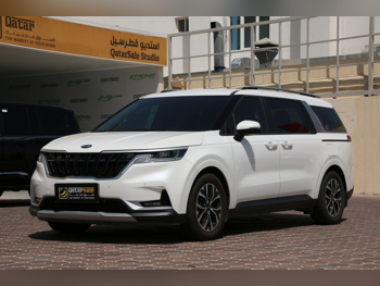 Kia Carnival White 2021 For Sale in Qatar