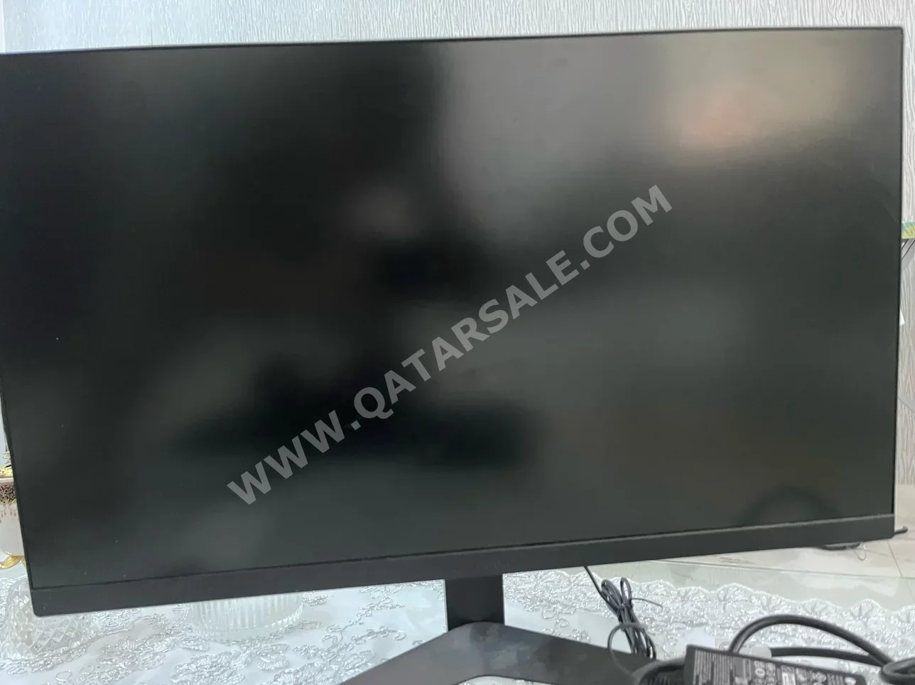 Monitors LG Black HDMI Wide Screen For Sale in Qatar