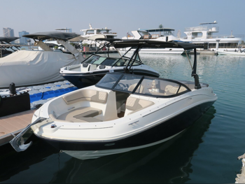 Speed Boat Bayliner VR5 Bowrider America 2023 Black + White Engine ...