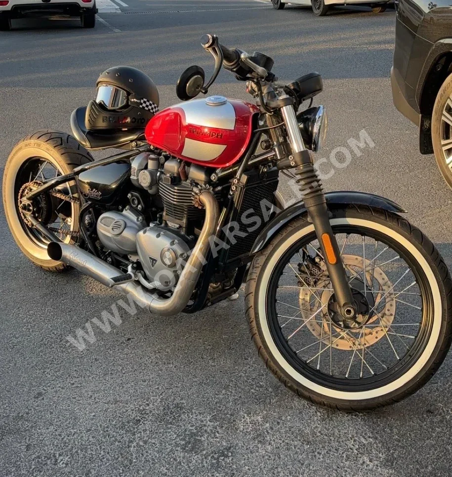 Triumph Bonneville Bobber - 2018 - Color Red Cruiser For Sale in Qatar