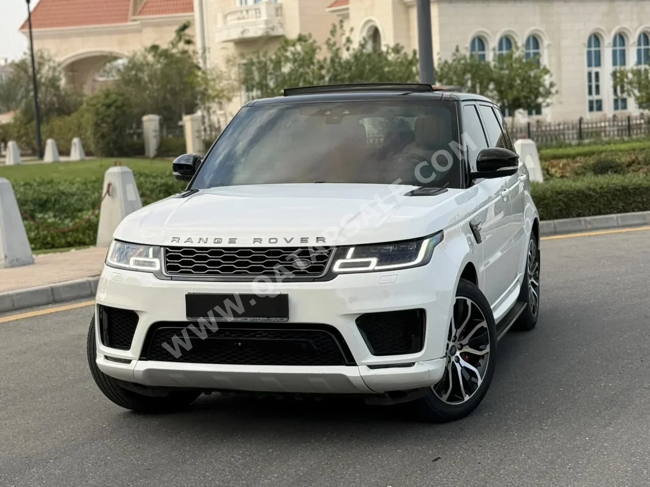 Land Rover Range Rover Sport Super charged White 2019 For Sale in Qatar