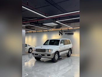 Toyota Land Cruiser GXR White 1999 For Sale in Qatar