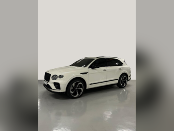Bentley Bentayga S White 2022 For Sale in Qatar