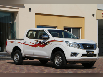 Nissan Navara White 2020 For Sale in Qatar