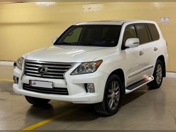 Lexus LX 570 White 2013 For Sale in Qatar