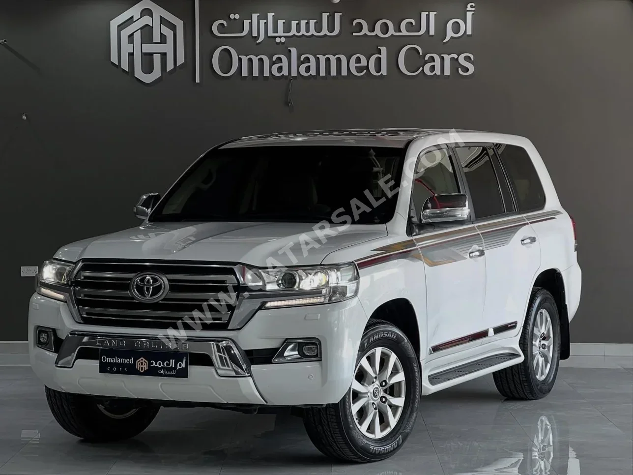Toyota Land Cruiser GXR White 2016 For Sale in Qatar