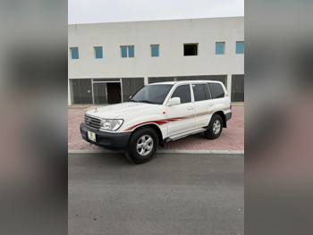 Toyota Land Cruiser GX White 2003 For Sale in Qatar