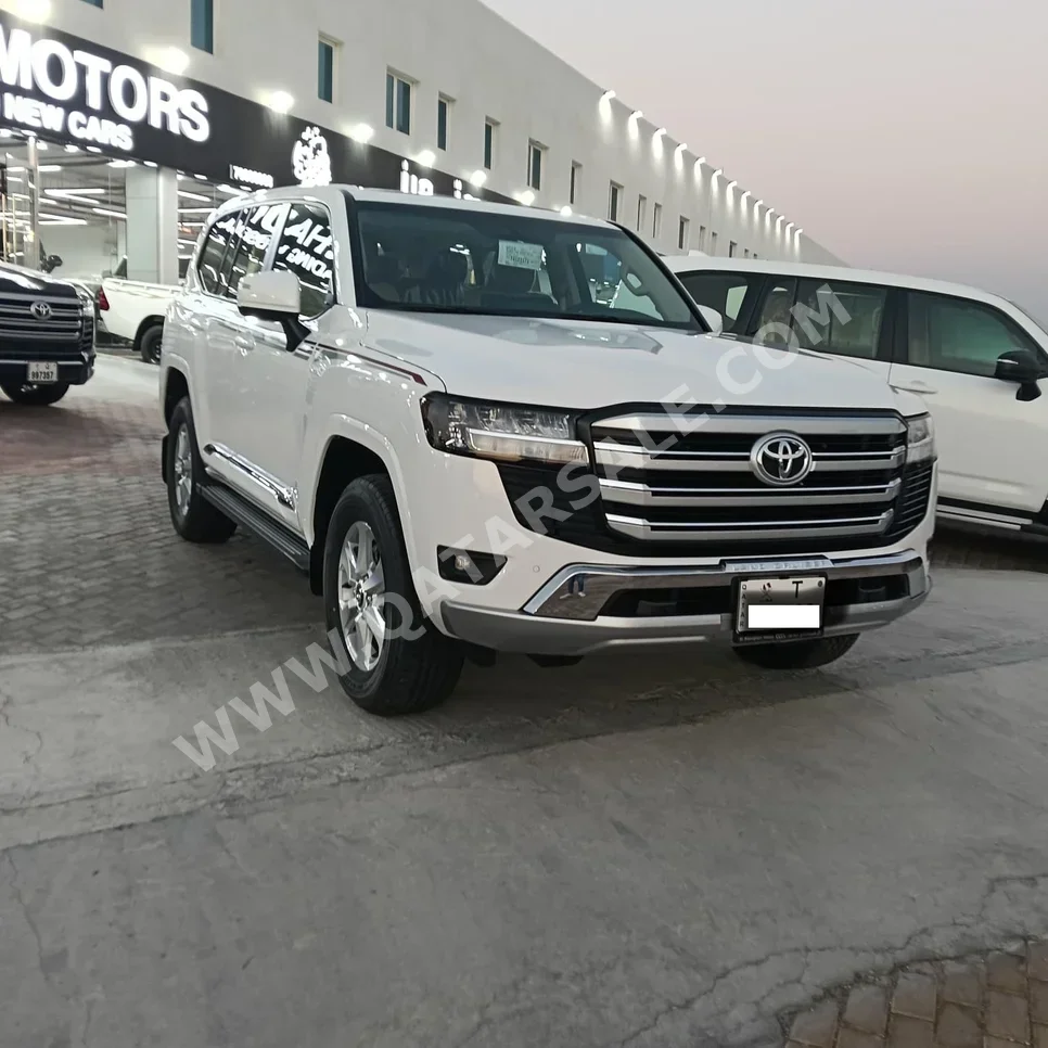 Toyota Land Cruiser GXR White 2026 For Sale in Qatar